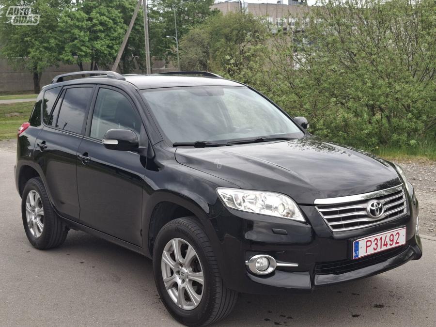 Toyota RAV4 2010 Šilutė, ar dzinēja tilpumu 2.20 L un nobraukumu 295 tūkst. km par 5999 €, foto 5 vietnē AUTOMOTO.COM.LV