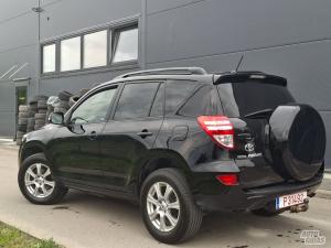 Toyota RAV4 2010 Šilutė, ar dzinēja tilpumu 2.20 L un nobraukumu 295 tūkst. km par 5999 €, foto 9 vietnē AUTOMOTO.COM.LV