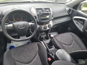 Toyota RAV4 2010 Šilutė, ar dzinēja tilpumu 2.20 L un nobraukumu 295 tūkst. km par 5999 €, foto 28 vietnē AUTOMOTO.COM.LV