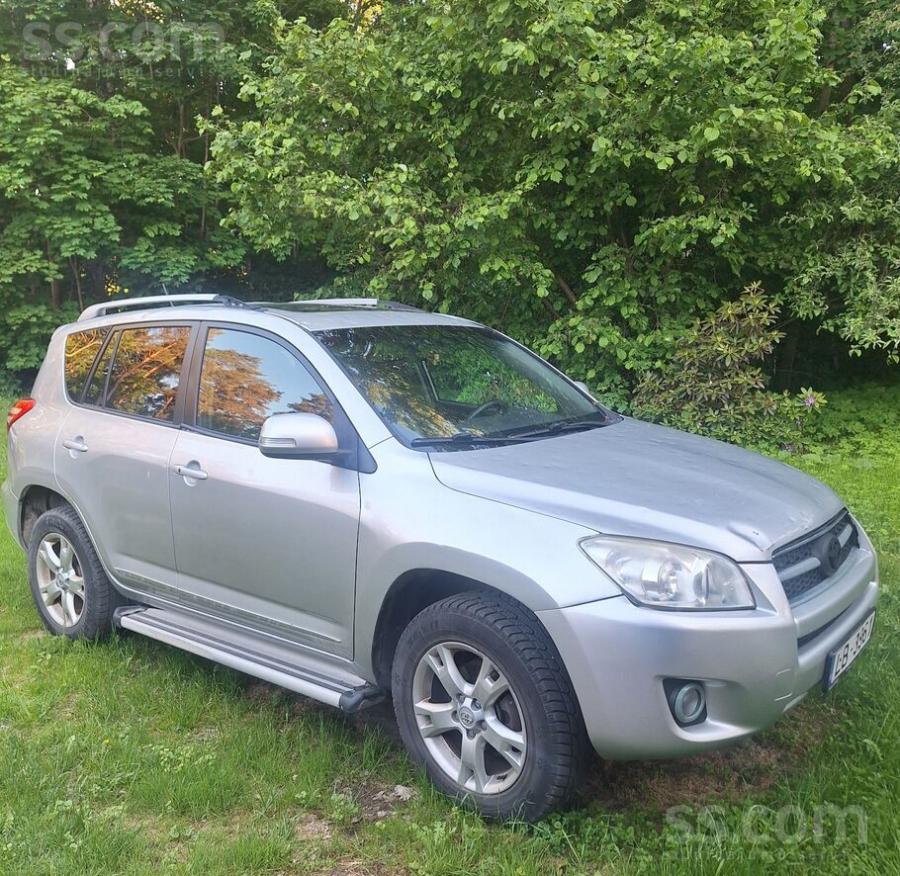 Toyota RAV4 2010 in Dobele, with an engine capacity of 2.20 L and mileage of 208 thousand km for 3600 €, photo 1 on AUTOMOTO.COM.LV