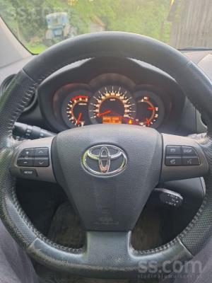 Toyota RAV4 2010 in Dobele, with an engine capacity of 2.20 L and mileage of 208 thousand km for 3600 €, photo 11 on AUTOMOTO.COM.LV