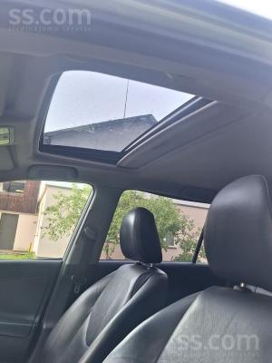 Toyota RAV4 2010 in Dobele, with an engine capacity of 2.20 L and mileage of 208 thousand km for 3600 €, photo 12 on AUTOMOTO.COM.LV
