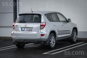 Toyota RAV4 2011 Rīga, ar dzinēja tilpumu 2.20 L un nobraukumu 0 tūkst. km par 6950 €, foto 4 vietnē AUTOMOTO.COM.LV