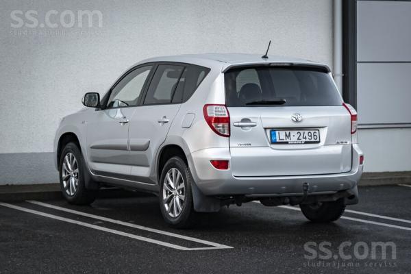 Toyota RAV4 2011 Rīga, ar dzinēja tilpumu 2.20 L un nobraukumu 0 tūkst. km par 6950 €, foto 6 vietnē AUTOMOTO.COM.LV