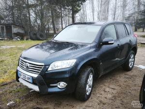 Toyota RAV4 2011 Viļņa, ar dzinēja tilpumu 2.20 L un nobraukumu 175 tūkst. km par 7300 €, foto  vietnē AUTOMOTO.COM.LV