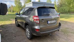 Toyota RAV4 2011 Tauragė, ar dzinēja tilpumu 2.20 L un nobraukumu 297 tūkst. km par 6700 €, foto 5 vietnē AUTOMOTO.COM.LV