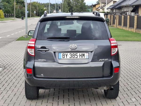 Toyota RAV4 2011 Tauragė, ar dzinēja tilpumu 2.23 L un nobraukumu 261 tūkst. km par 6700 €, foto 5 vietnē AUTOMOTO.COM.LV