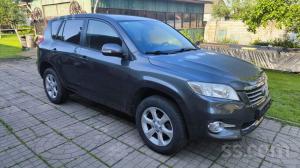 Toyota RAV4 2012 Daugavpils, ar dzinēja tilpumu 2.20 L un nobraukumu 236 tūkst. km par 7700 €, foto 4 vietnē AUTOMOTO.COM.LV