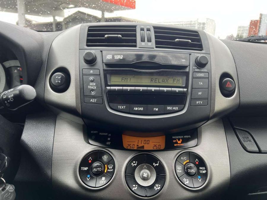 Toyota RAV4 2012 Kauņa, ar dzinēja tilpumu 2.23 L un nobraukumu 232 tūkst. km par 7850 €, foto 19 vietnē AUTOMOTO.COM.LV