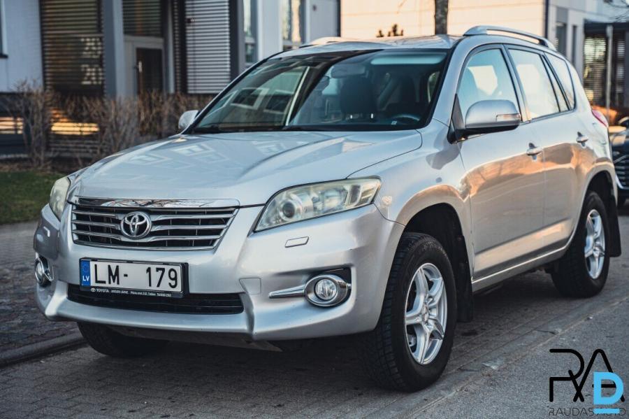Toyota RAV4 2012 Rīga, ar dzinēja tilpumu 2.00 L un nobraukumu 156 tūkst. km par 6990 €, foto 1 vietnē AUTOMOTO.COM.LV
