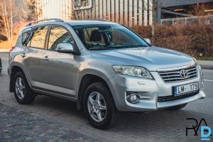 Toyota RAV4 2012 Rīga, ar dzinēja tilpumu 2.00 L un nobraukumu 156 tūkst. km par 6990 €, foto 4 vietnē AUTOMOTO.COM.LV