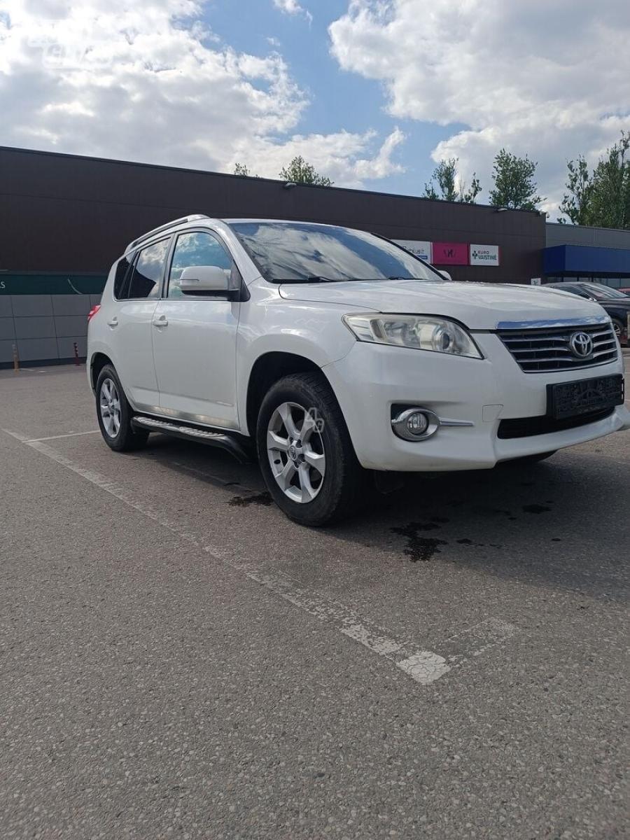 Toyota RAV4 2012 Viļņa, ar dzinēja tilpumu 2.20 L un nobraukumu 290 tūkst. km par 6700 €, foto 22 vietnē AUTOMOTO.COM.LV