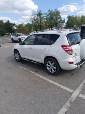 Toyota RAV4 2012 Viļņa, ar dzinēja tilpumu 2.20 L un nobraukumu 290 tūkst. km par 6700 €, foto 26 vietnē AUTOMOTO.COM.LV