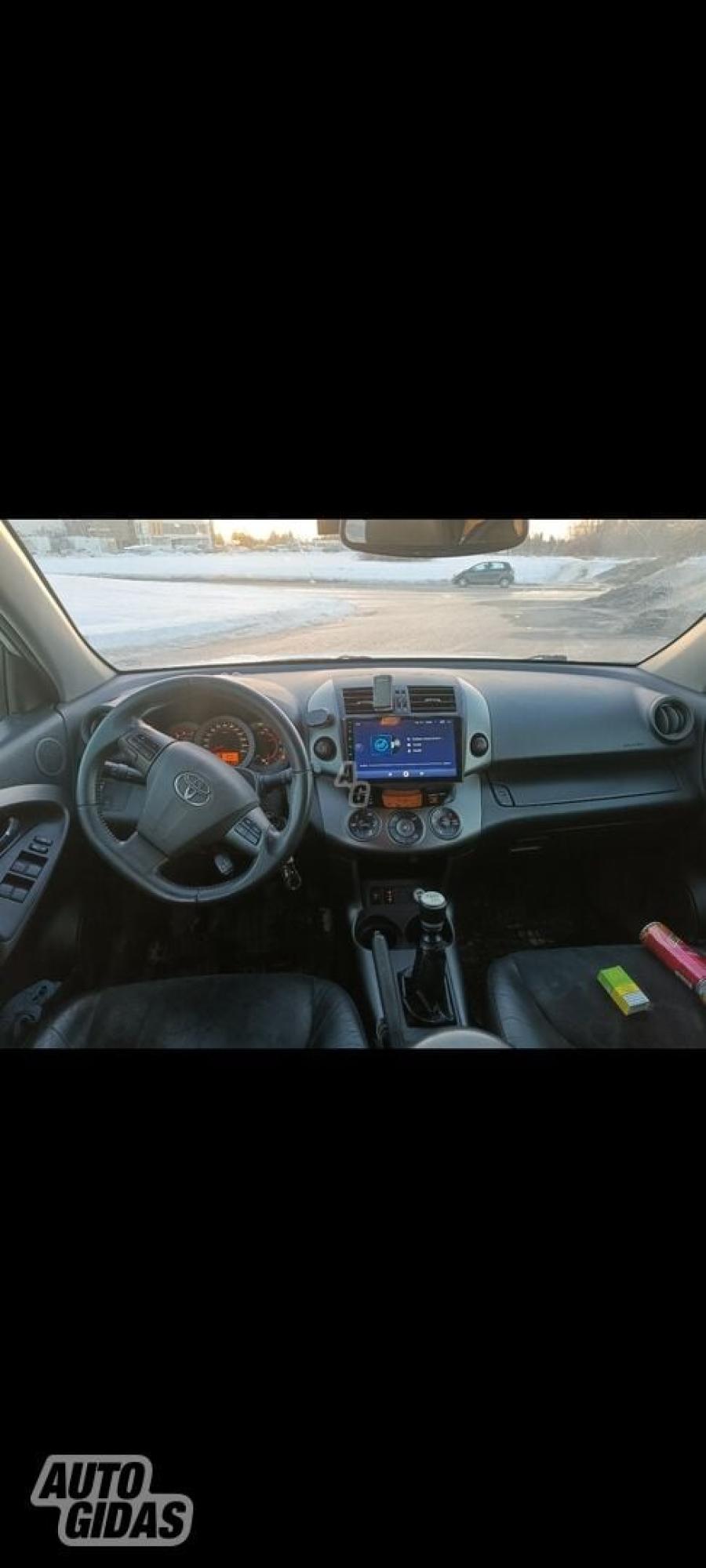 Toyota RAV4 2012 Viļņa, ar dzinēja tilpumu 2.20 L un nobraukumu 290 tūkst. km par 6700 €, foto 31 vietnē AUTOMOTO.COM.LV