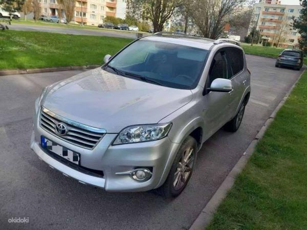 Toyota RAV4 2012 in Tallinn, with an engine capacity of 0.00 L and mileage of 336 thousand km for 7500 €, photo 7 on AUTOMOTO.COM.LV