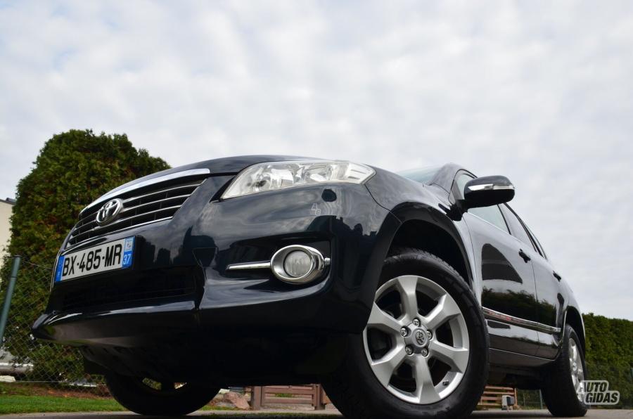 Toyota RAV4 2012 Kauņa, ar dzinēja tilpumu 2.20 L un nobraukumu 218 tūkst. km par 7650 €, foto 1 vietnē AUTOMOTO.COM.LV