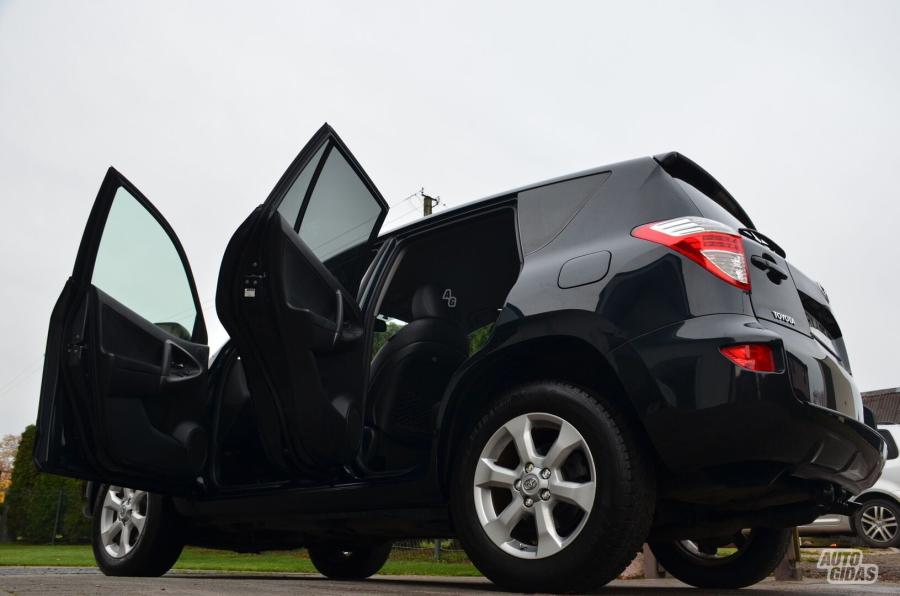 Toyota RAV4 2012 Kauņa, ar dzinēja tilpumu 2.20 L un nobraukumu 218 tūkst. km par 7650 €, foto 21 vietnē AUTOMOTO.COM.LV