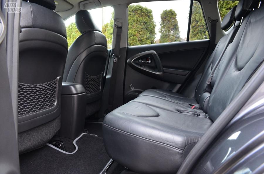 Toyota RAV4 2012 Kauņa, ar dzinēja tilpumu 2.20 L un nobraukumu 218 tūkst. km par 7650 €, foto 31 vietnē AUTOMOTO.COM.LV