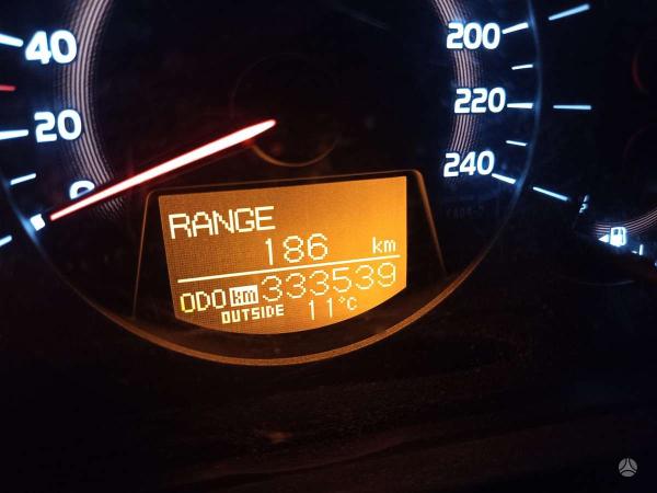 Toyota RAV4 2012 Utena, ar dzinēja tilpumu 2.23 L un nobraukumu 333 tūkst. km par 3500 €, foto 10 vietnē AUTOMOTO.COM.LV