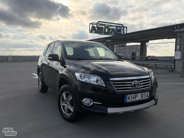 Toyota RAV4 2012 Viļņa, ar dzinēja tilpumu 2.20 L un nobraukumu 278 tūkst. km par 5400 €, foto 6 vietnē AUTOMOTO.COM.LV