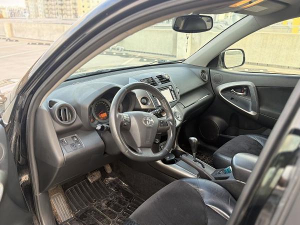 Toyota RAV4 2012 Viļņa, ar dzinēja tilpumu 2.20 L un nobraukumu 278 tūkst. km par 5400 €, foto 8 vietnē AUTOMOTO.COM.LV