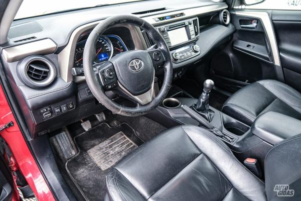 Toyota RAV4 2013 Kauņa, ar dzinēja tilpumu 2.00 L un nobraukumu 228 tūkst. km par 10990 €, foto 5 vietnē AUTOMOTO.COM.LV