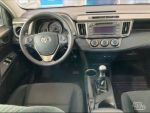 Toyota RAV4 2013 in Vilnius, with an engine capacity of 2.20 L and mileage of 194 thousand km for 9950 €, photo 12 on AUTOMOTO.COM.LV
