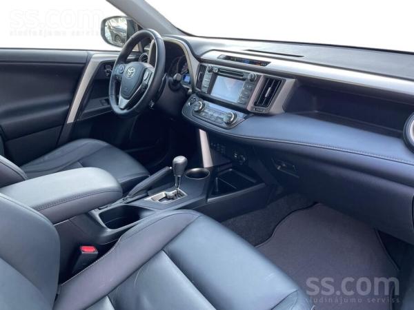 Тойота РАВ 4 2013 в Рига, объемом двигателя 2.20 л и пробегом 79 тыс. км за 14990 €, фото 6 на AUTOMOTO.COM.LV