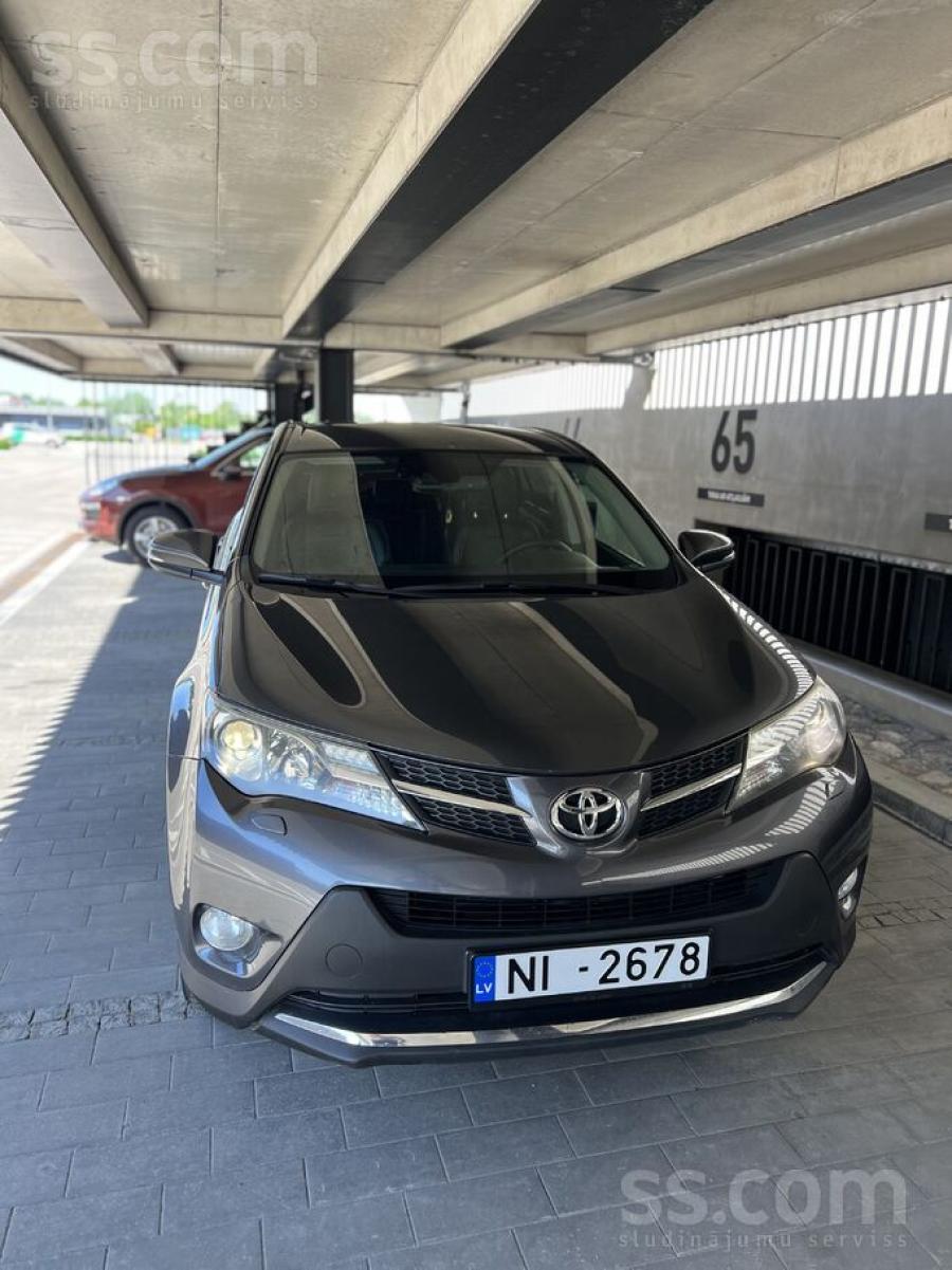Toyota RAV4 2013 Rīga, ar dzinēja tilpumu 2.20 L un nobraukumu 209 tūkst. km par 10900 €, foto 8 vietnē AUTOMOTO.COM.LV