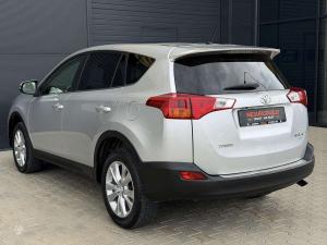 Toyota RAV4 2013 Viļņa, ar dzinēja tilpumu 2.23 L un nobraukumu 200 tūkst. km par 11999 €, foto 4 vietnē AUTOMOTO.COM.LV