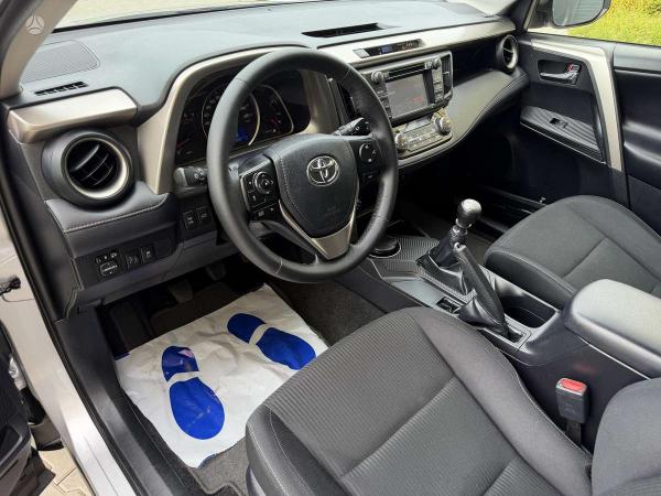 Toyota RAV4 2013 Viļņa, ar dzinēja tilpumu 2.23 L un nobraukumu 200 tūkst. km par 11999 €, foto 7 vietnē AUTOMOTO.COM.LV