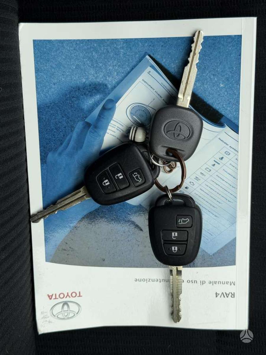 Toyota RAV4 2013 Viļņa, ar dzinēja tilpumu 2.23 L un nobraukumu 200 tūkst. km par 11999 €, foto 22 vietnē AUTOMOTO.COM.LV