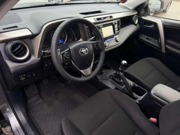 Toyota RAV4 2014 Viļņa, ar dzinēja tilpumu 2.23 L un nobraukumu 247 tūkst. km par 10999 €, foto 11 vietnē AUTOMOTO.COM.LV