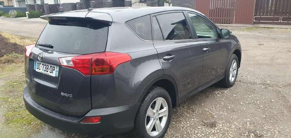 Toyota RAV4 2014 in Panevezys, with an engine capacity of 2.00 L and mileage of 240 thousand km for 9900 €, photo 2 on AUTOMOTO.COM.LV