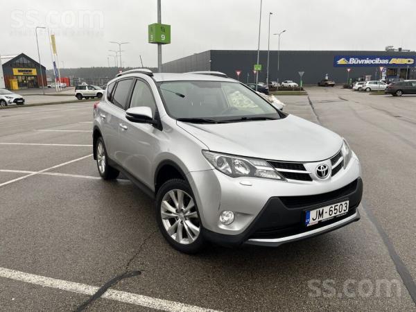 Toyota RAV4 2014 in Riga, with an engine capacity of 2.00 L and mileage of 148 thousand km for 11500 €, photo 2 on AUTOMOTO.COM.LV