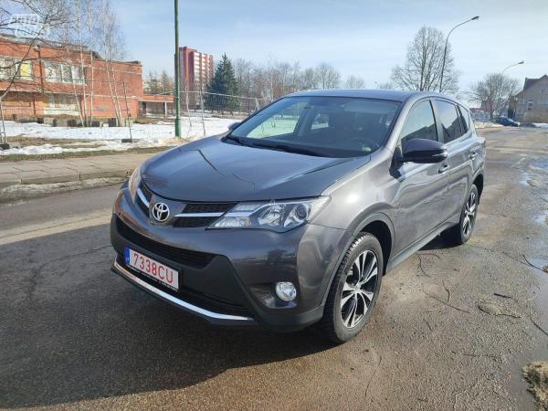 Toyota RAV4 2014 in Klaipeda, with an engine capacity of 2.00 L and mileage of 225 thousand km for 11000 €, photo 9 on AUTOMOTO.COM.LV