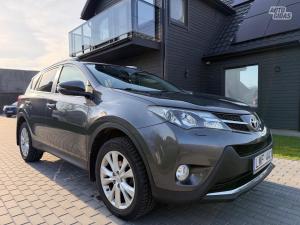 Toyota RAV4 2014 Panevēža, ar dzinēja tilpumu 2.20 L un nobraukumu 205 tūkst. km par 12700 €, foto  vietnē AUTOMOTO.COM.LV