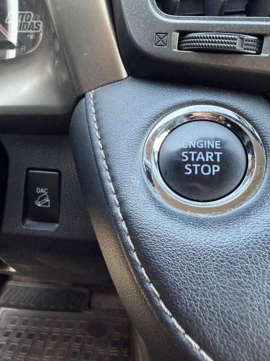 Toyota RAV4 2014 in Panevezys, with an engine capacity of 2.20 L and mileage of 205 thousand km for 12700 €, photo 16 on AUTOMOTO.COM.LV