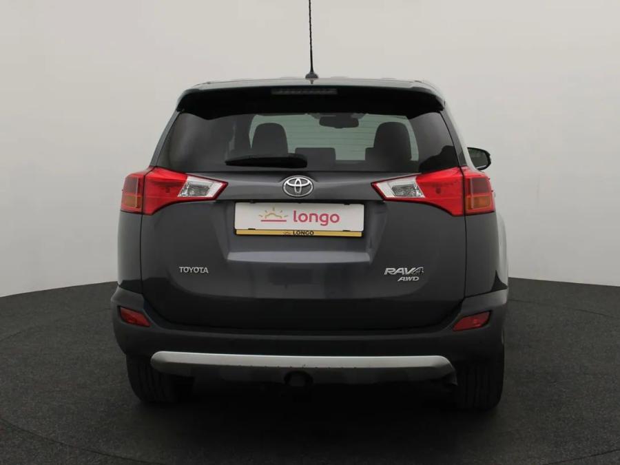 Toyota RAV4 2015 in Vilnius, with an engine capacity of 2.00 L and mileage of 199 thousand km for 13499 €, photo 6 on AUTOMOTO.COM.LV