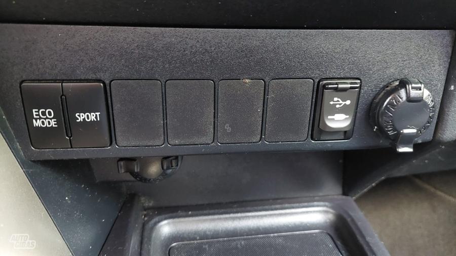 Toyota RAV4 2015 Kauņa, ar dzinēja tilpumu 2.20 L un nobraukumu 194 tūkst. km par 10700 €, foto 16 vietnē AUTOMOTO.COM.LV