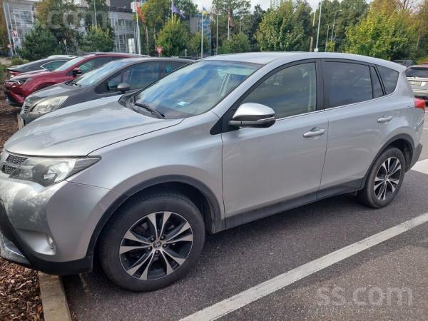Toyota RAV4 2015 in Limbazi, with an engine capacity of 2.20 L and mileage of 224 thousand km for 13500 €, photo 1 on AUTOMOTO.COM.LV