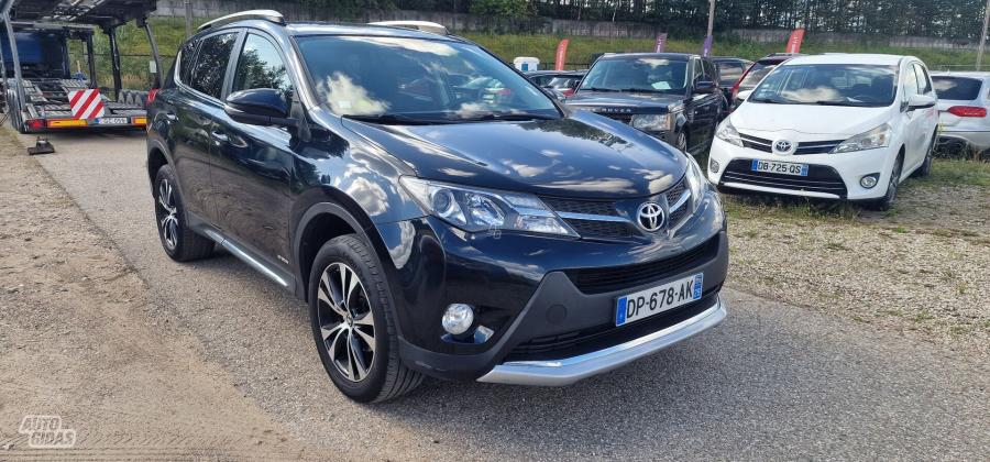 Toyota RAV4 2015 in Vilnius, with an engine capacity of 2.00 L and mileage of 242 thousand km for 11970 €, photo 1 on AUTOMOTO.COM.LV