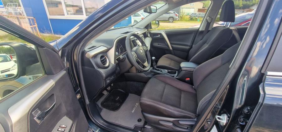 Toyota RAV4 2015 in Vilnius, with an engine capacity of 2.00 L and mileage of 242 thousand km for 11970 €, photo 7 on AUTOMOTO.COM.LV