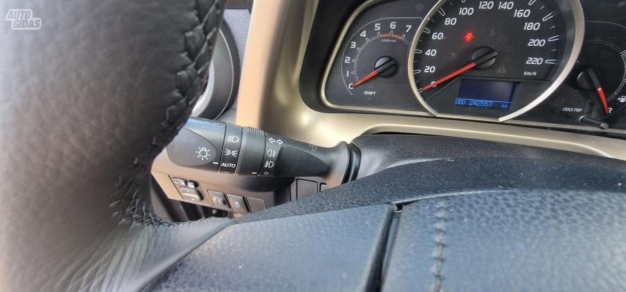 Toyota RAV4 2015 in Vilnius, with an engine capacity of 2.00 L and mileage of 242 thousand km for 11970 €, photo 10 on AUTOMOTO.COM.LV