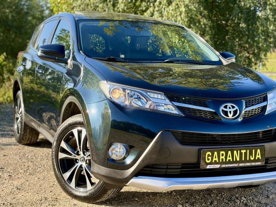 Toyota RAV4 2015 in Siauliai, with an engine capacity of 2.00 L and mileage of 239 thousand km for 13999 €, photo 14 on AUTOMOTO.COM.LV