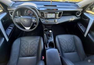 Toyota RAV4 2015 in Siauliai, with an engine capacity of 2.00 L and mileage of 239 thousand km for 13999 €, photo 28 on AUTOMOTO.COM.LV
