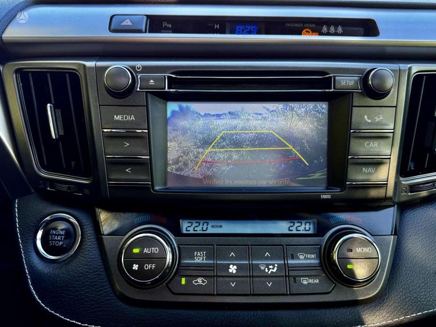 Toyota RAV4 2015 in Siauliai, with an engine capacity of 2.00 L and mileage of 239 thousand km for 13999 €, photo 40 on AUTOMOTO.COM.LV