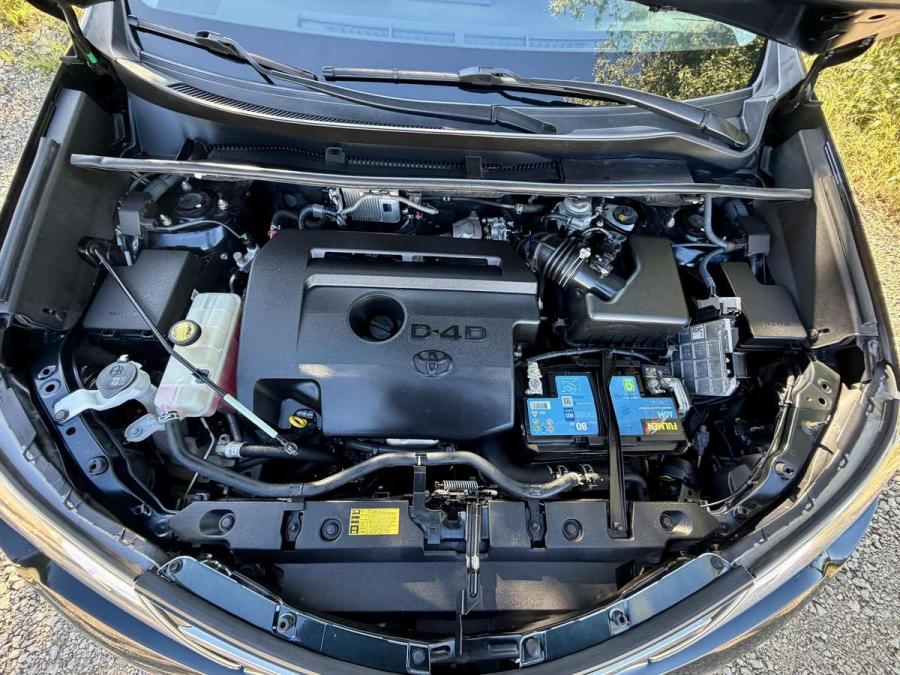 Toyota RAV4 2015 in Siauliai, with an engine capacity of 2.00 L and mileage of 239 thousand km for 13999 €, photo 45 on AUTOMOTO.COM.LV