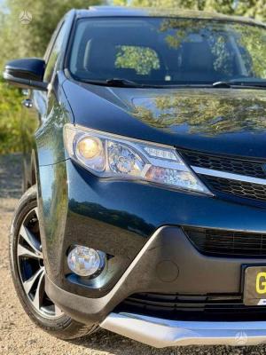 Toyota RAV4 2015 in Siauliai, with an engine capacity of 2.00 L and mileage of 239 thousand km for 13999 €, photo 16 on AUTOMOTO.COM.LV