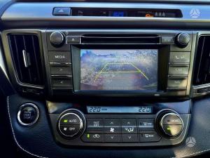 Toyota RAV4 2015 in Siauliai, with an engine capacity of 2.00 L and mileage of 239 thousand km for 13999 €, photo 40 on AUTOMOTO.COM.LV